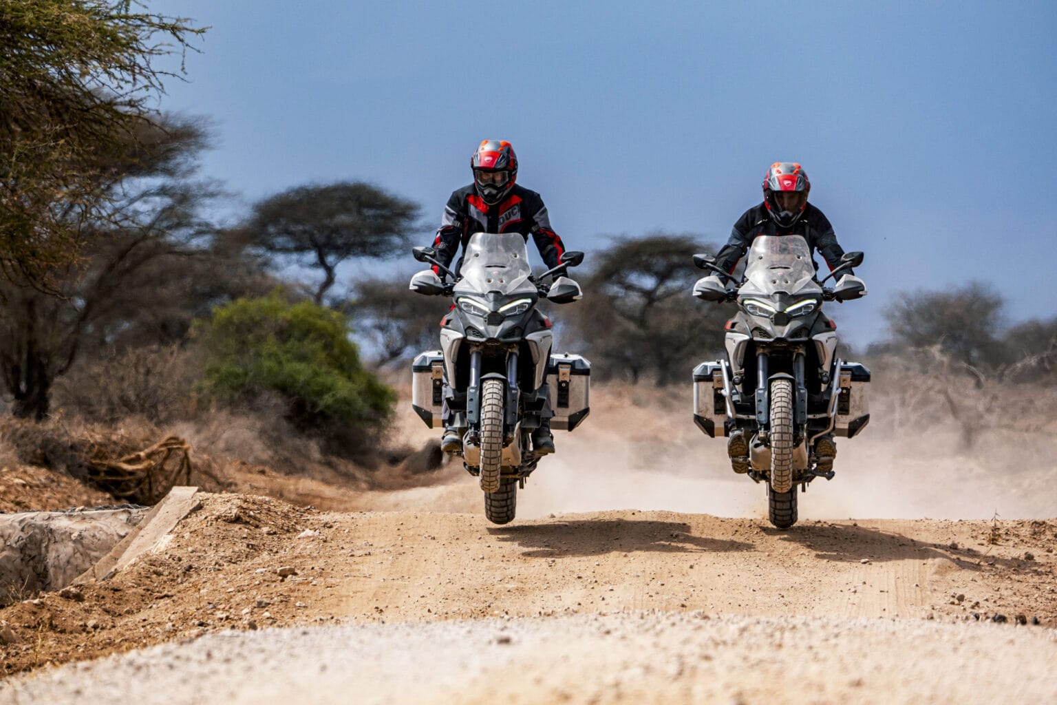 Honda CB650R & CBR650R 2026 – Neue Farben für das Duo